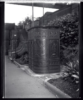 Evergon Nitty Gritty: Male Toilet Angst — Karl-Gilbert Murray – Ciel ...